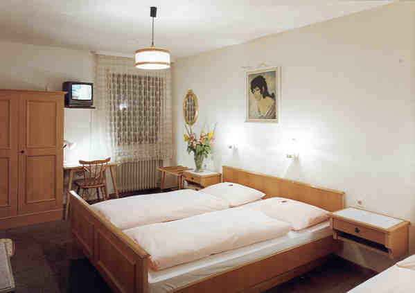 Zimmer – Hotel Hellmann