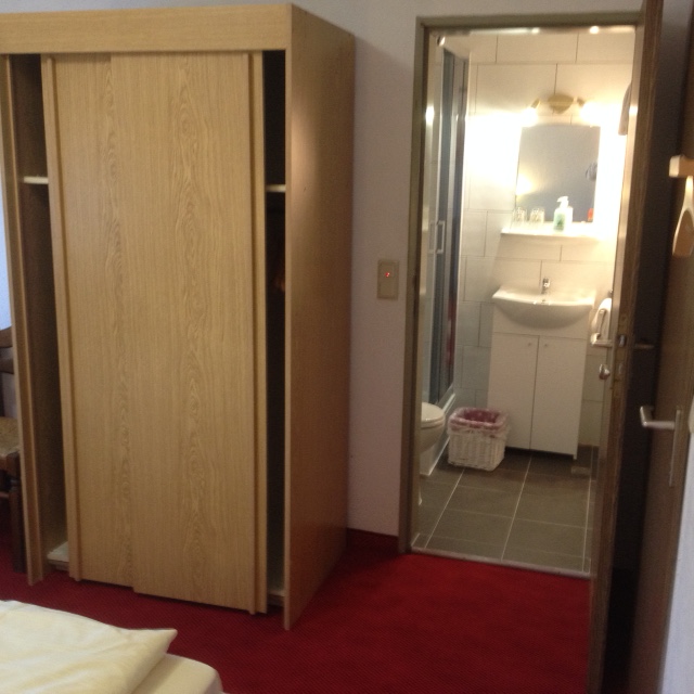 Zimmer – Hotel Hellmann